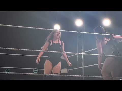 Anastasia Bardot VS Mila Smidt FFCP match de championnat