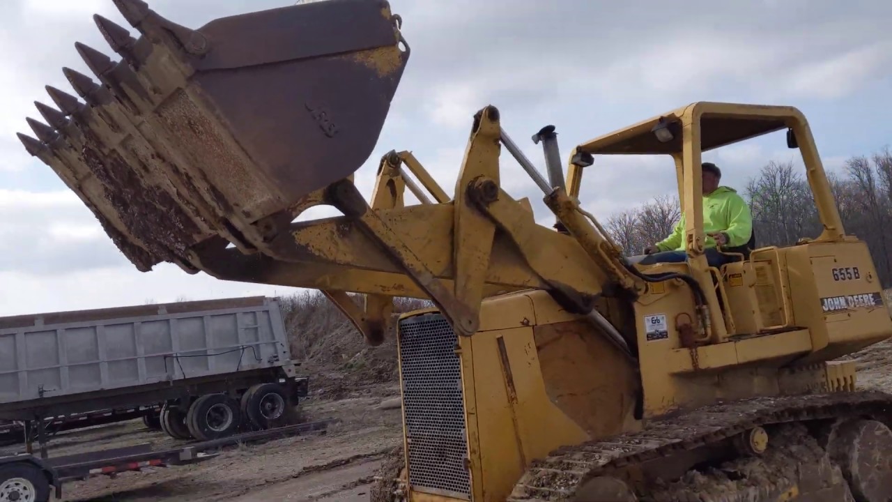 John Deere 655B - YouTube