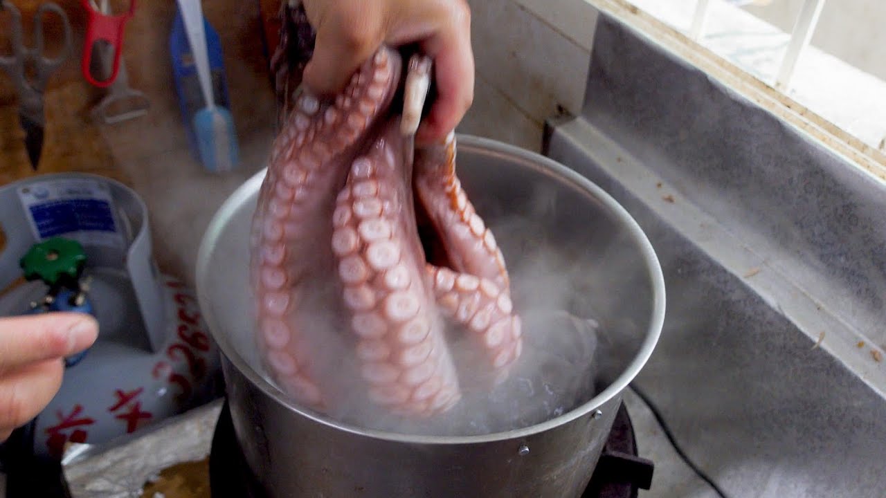 A Delightful Journey for Your Taste Buds ! 5 Classic Taiwanese Snacks ...