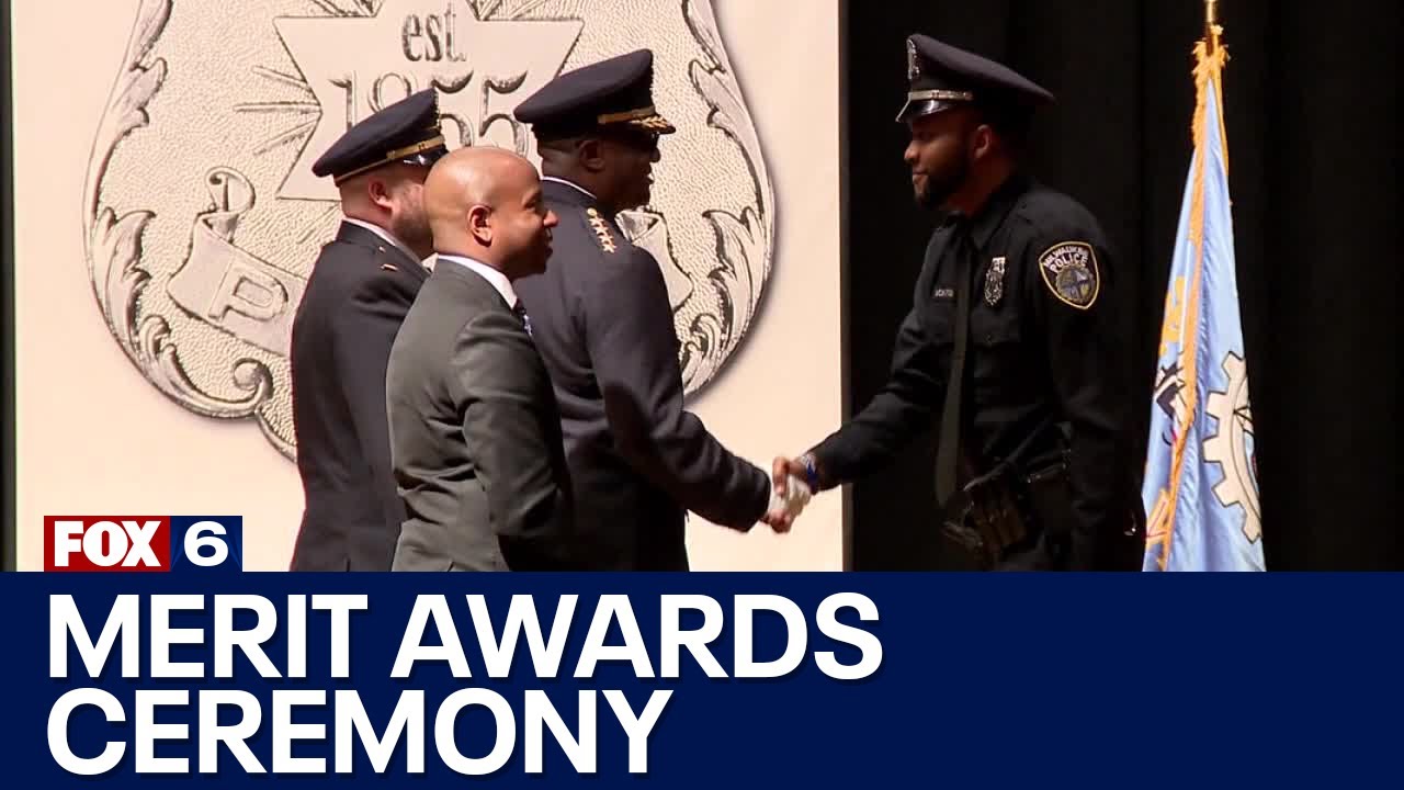 Milwaukee Police ceremony honors officers | FOX6 News Milwaukee - YouTube