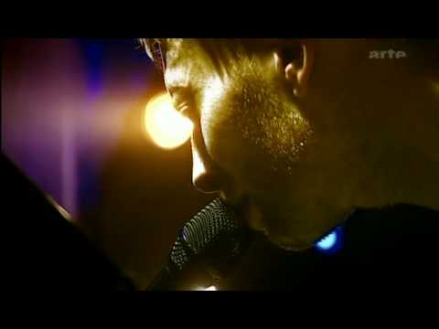 Radiohead - Fog (Live) - YouTube