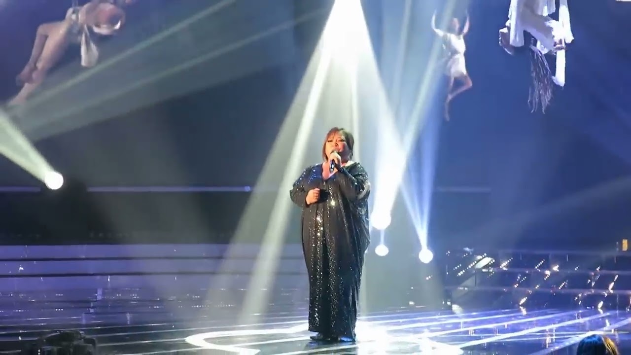 In X-Factor Live Israel - Rose Fostanes, singing 'Because of you' - YouTube