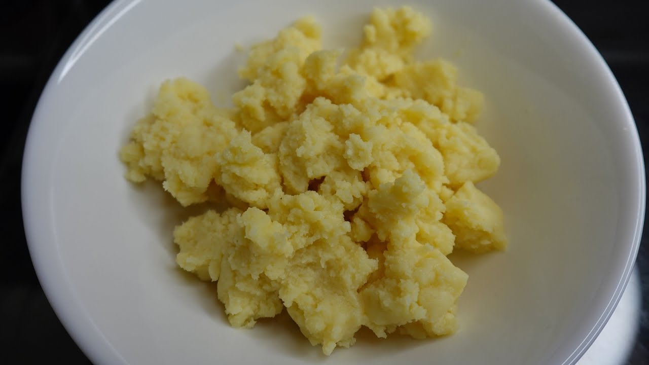 Khoya/Khoa | Used in sweets/deserts | Easy and takes only 3 ingredients ...