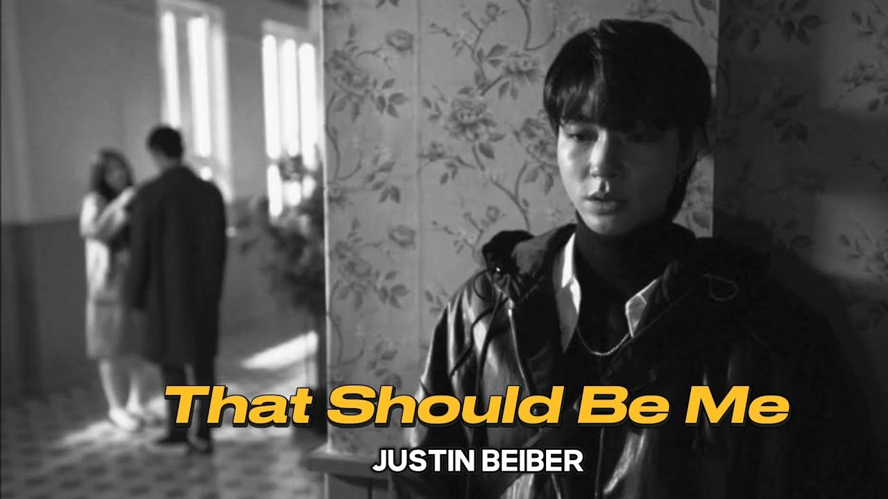 Justin Beiber - That Should Be Me (Lyrics Video) - YouTube
