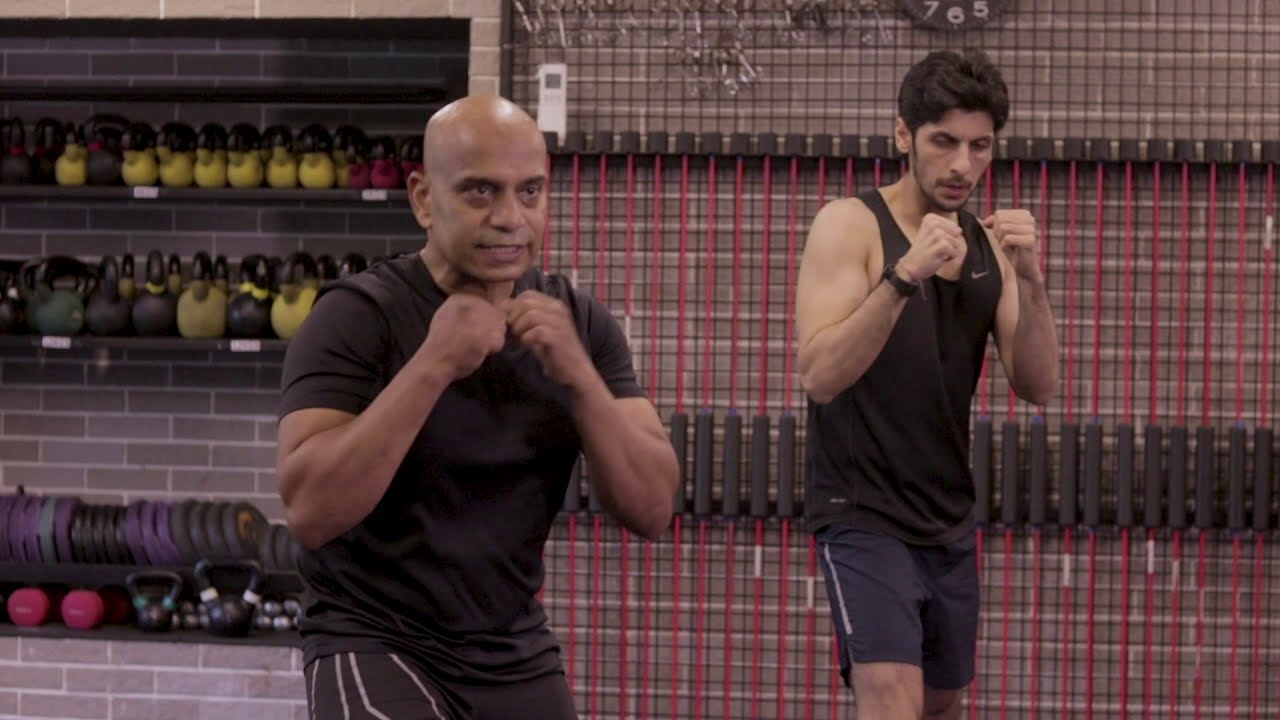 KICKBOXING WORKOUT FOR BEGINNERS! | FULL BODY NO EQUIPMENT WEIGHT LOSS ...