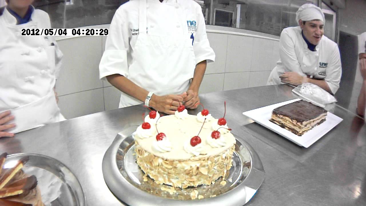 Delicious Cakes made at Laboratory kitchen class. - YouTube