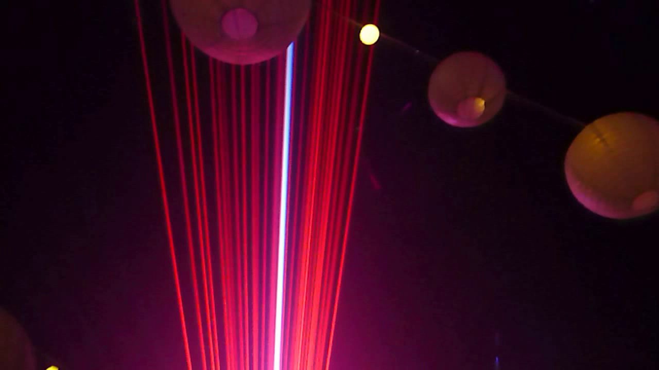 Laser light show at the Eden Project, Cornwall (Christmas 2016) - YouTube