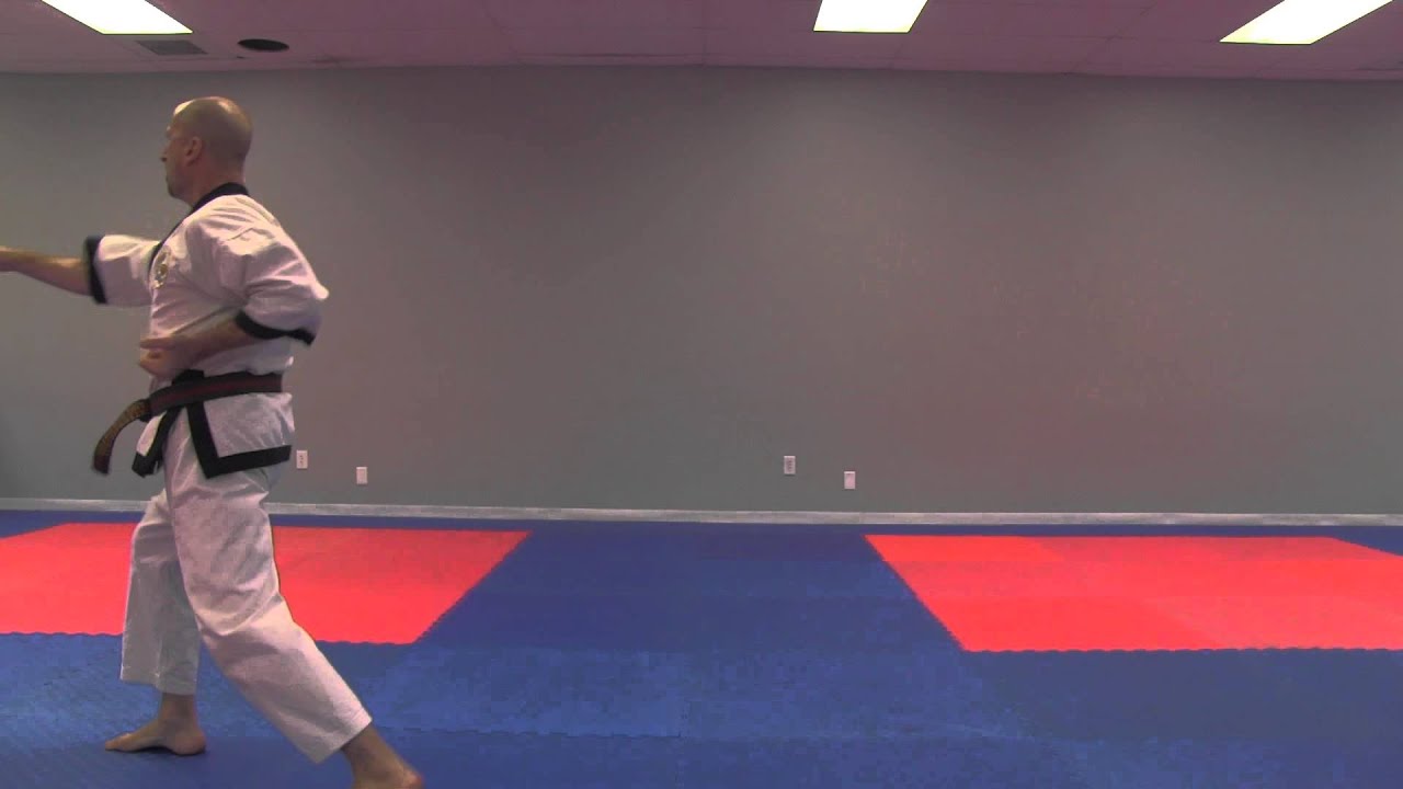 Pyong Ahn Cho Dan / Pyong Ahn Form 1 - YouTube