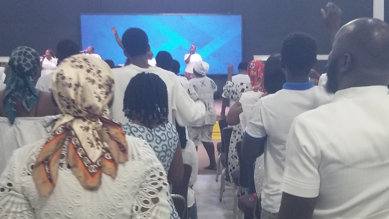 ALL NIGHT WITH REV.RICHARD BOATENG( I HEAR ) E-GLORY MINISTRIES - YouTube