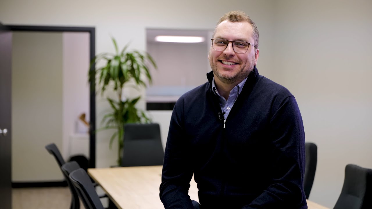 Working at Lithion Frédéric Desjardins - YouTube