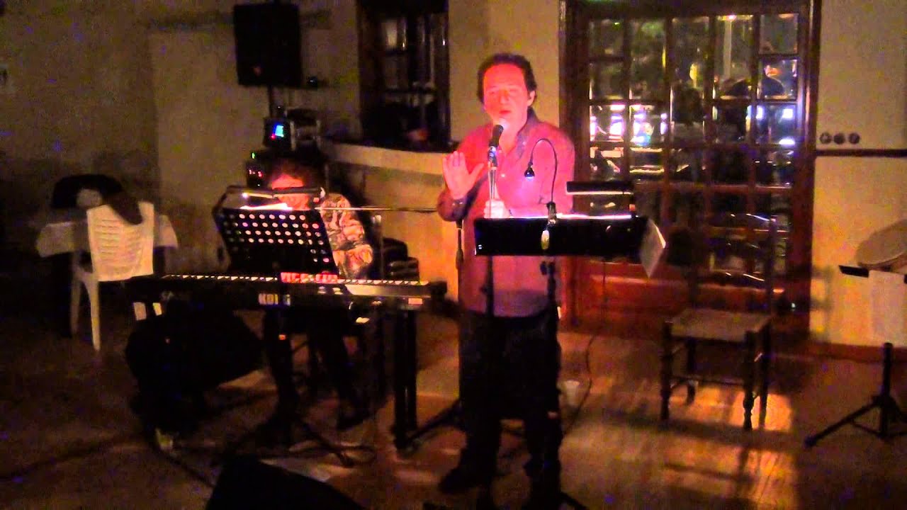 Ηλίας Λιούγκος -Χάρτινο το φεγγαράκι - YouTube