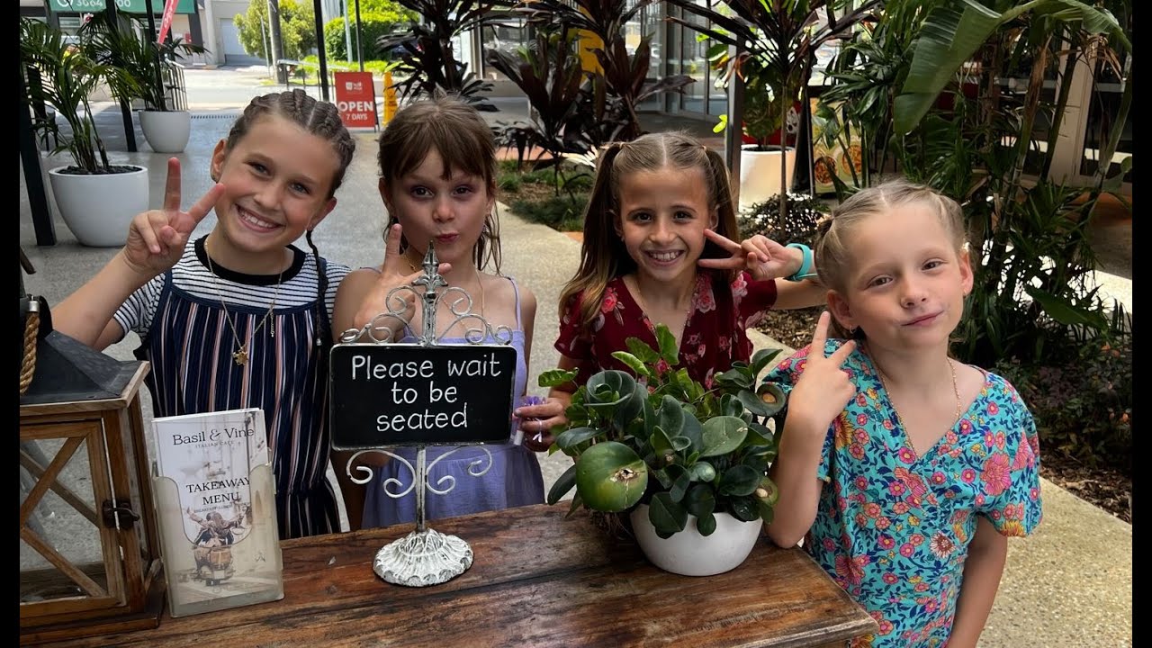 Birthday Lunch Date - with my BESTIES - YouTube