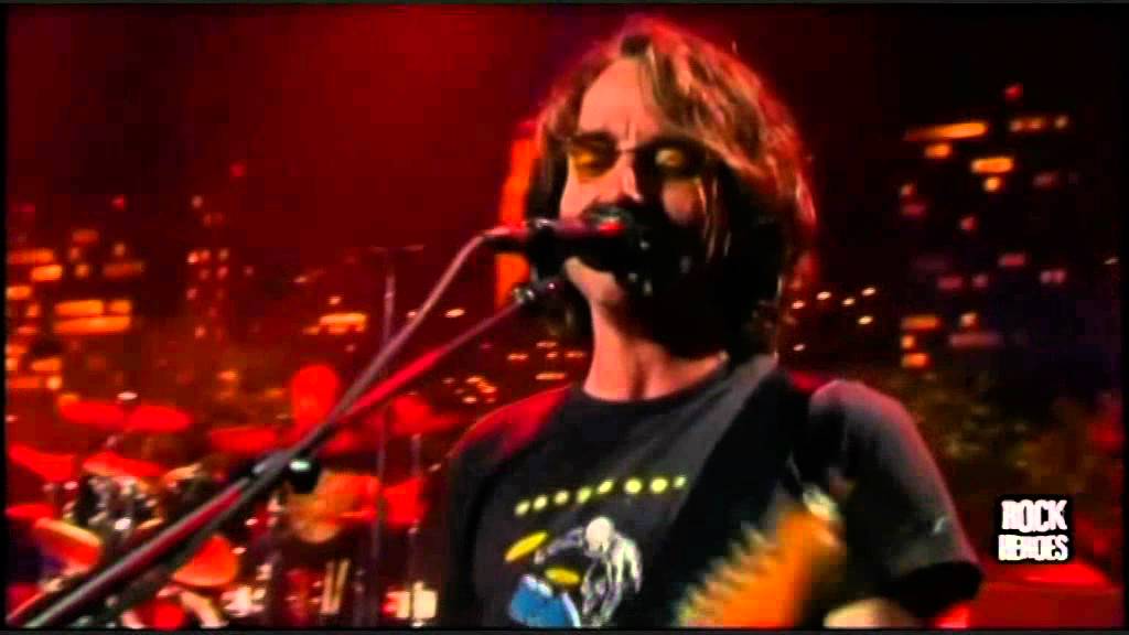 Pearl Jam - Do The Evolution Live (Texas 2010) - YouTube