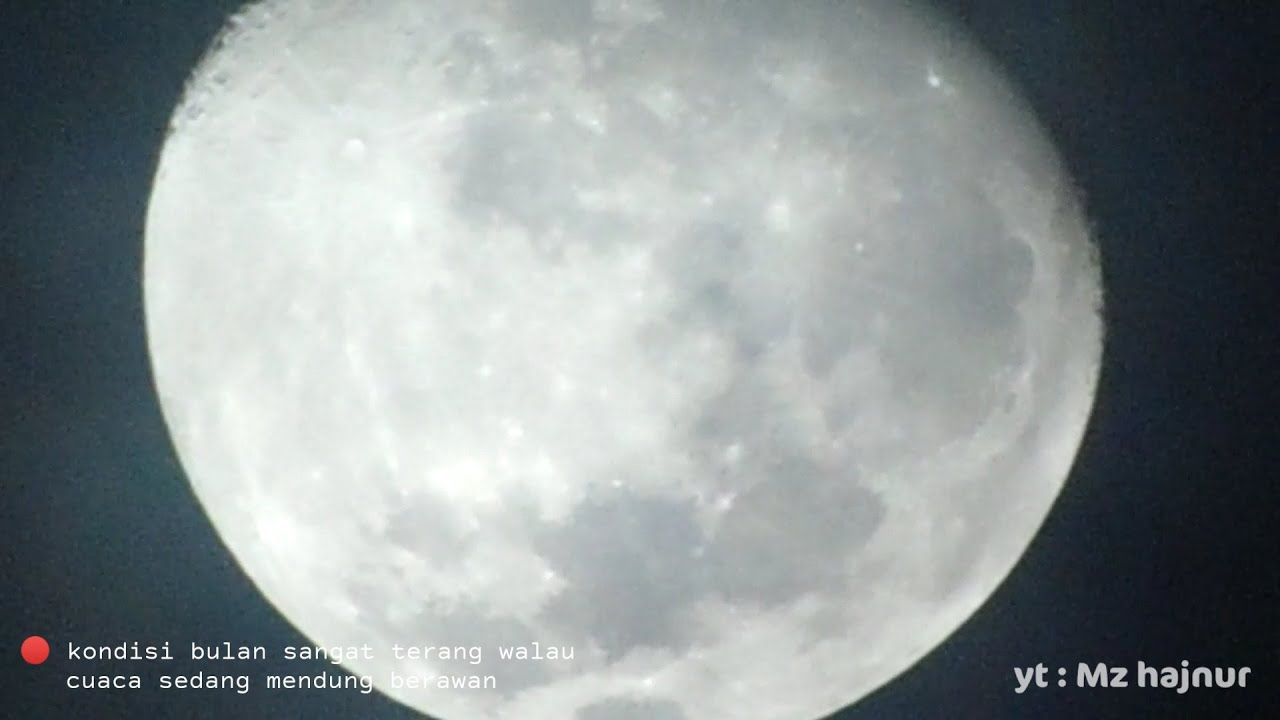 Zoom bulan sampai terlihat jelas 63x optical zoom ketika cuaca berawan ...