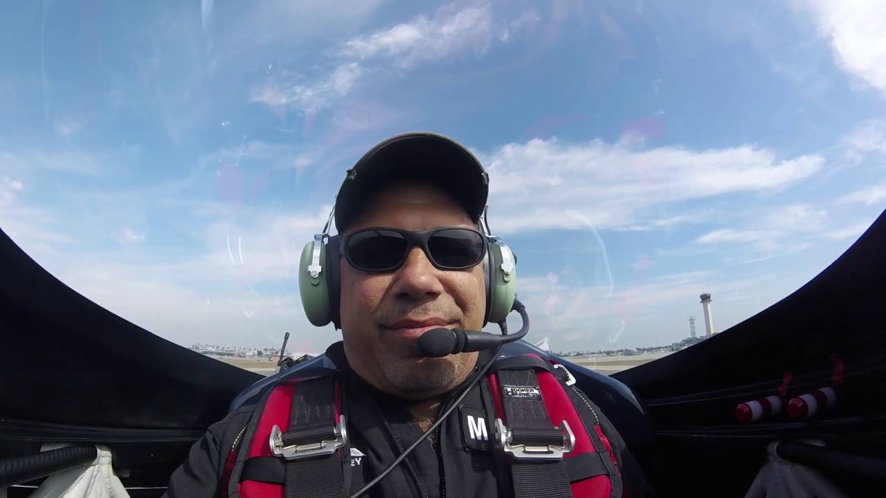 Chris Epting flies with renowned stunt pilot Elias Corey - YouTube