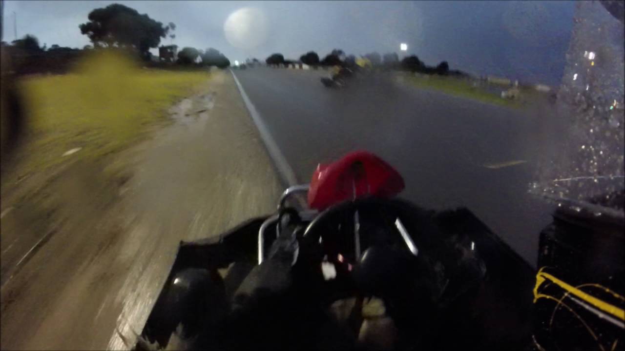 Ultra Fast Karts in the Soaking Wet at Cockburn International Raceway ...