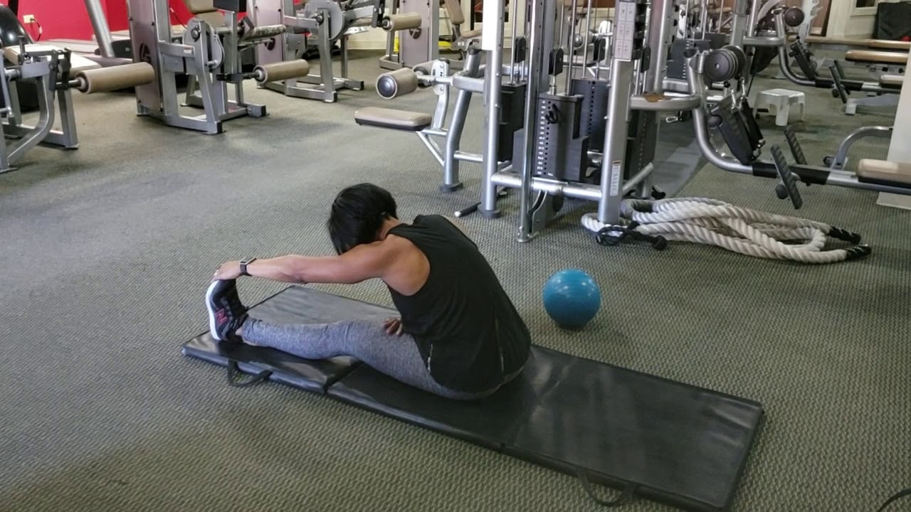 Seated Single leg hamstring reach - YouTube