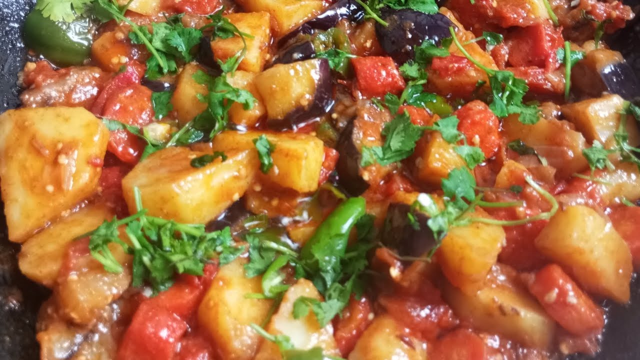 aloo bagan Recipe🔥||daba style recipe winter's vegetables lover - YouTube