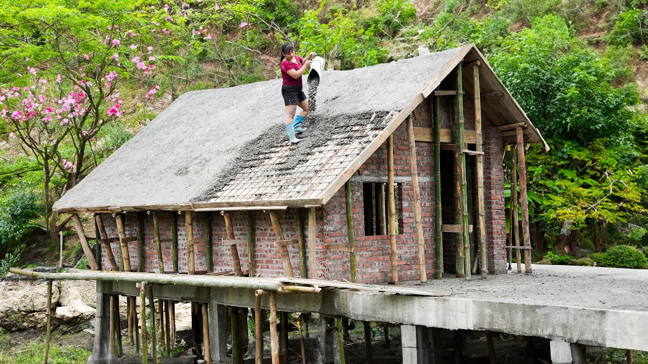 50 Days Building a House on the Lake - The Charm of Young Women's ...