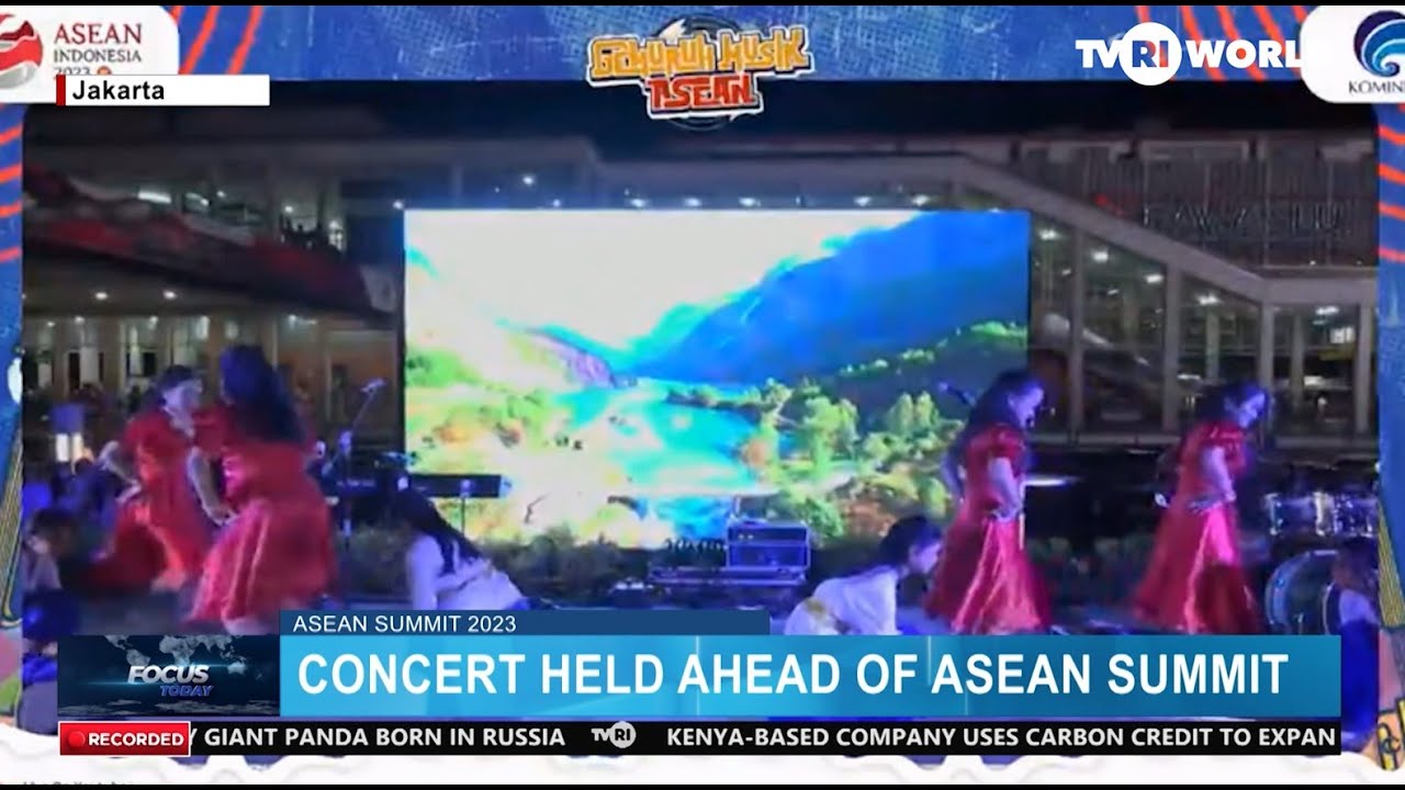 CONCERT HELD AHEAD OF ASEAN SUMMIT - YouTube