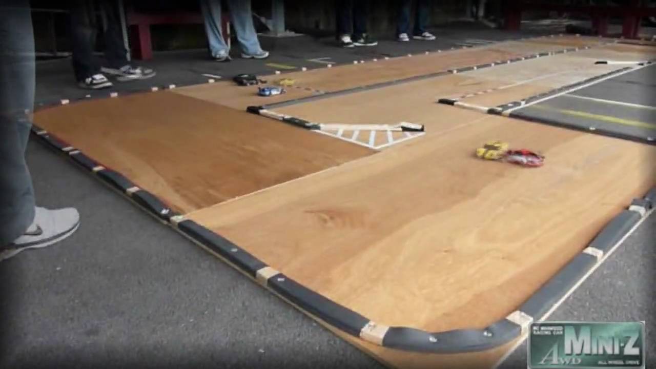 Kyosho Mini-Z racing day - YouTube