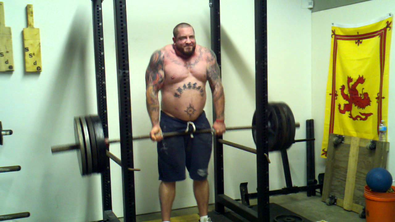 515lbs shrugs - YouTube