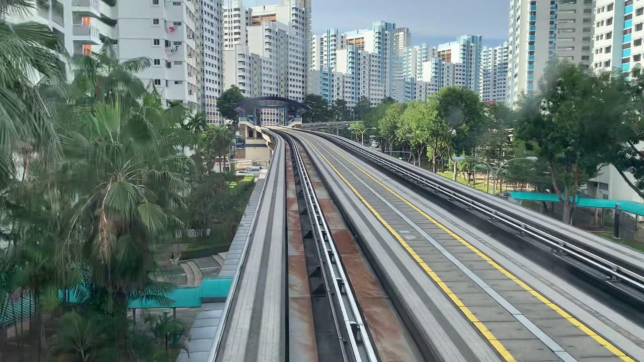 SMRT Trains BPLRT Bombardier Innovia APM 100 C801A [122/126] - Phoenix ...