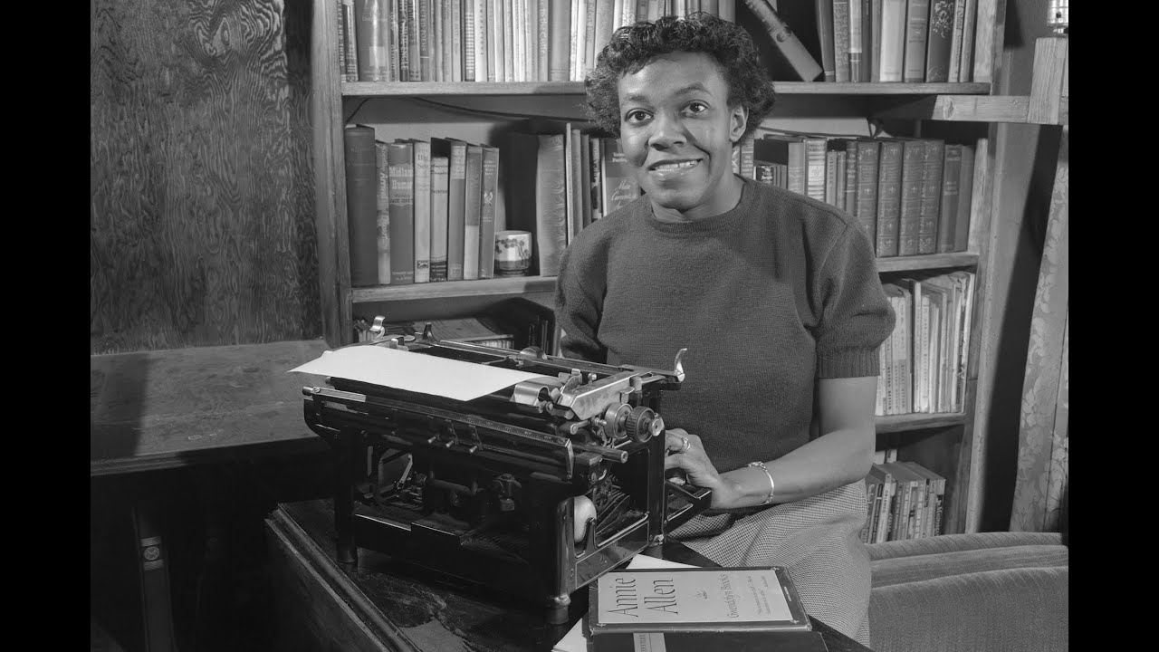 We Real Cool (read by Gwendolyn Brooks) - YouTube