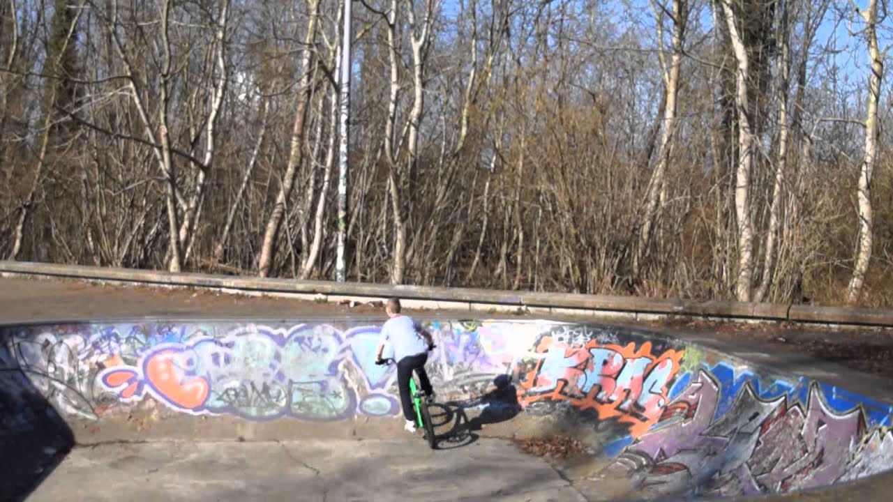 Skatebaan Beatrixpark Almere.Lorenzo.. - YouTube