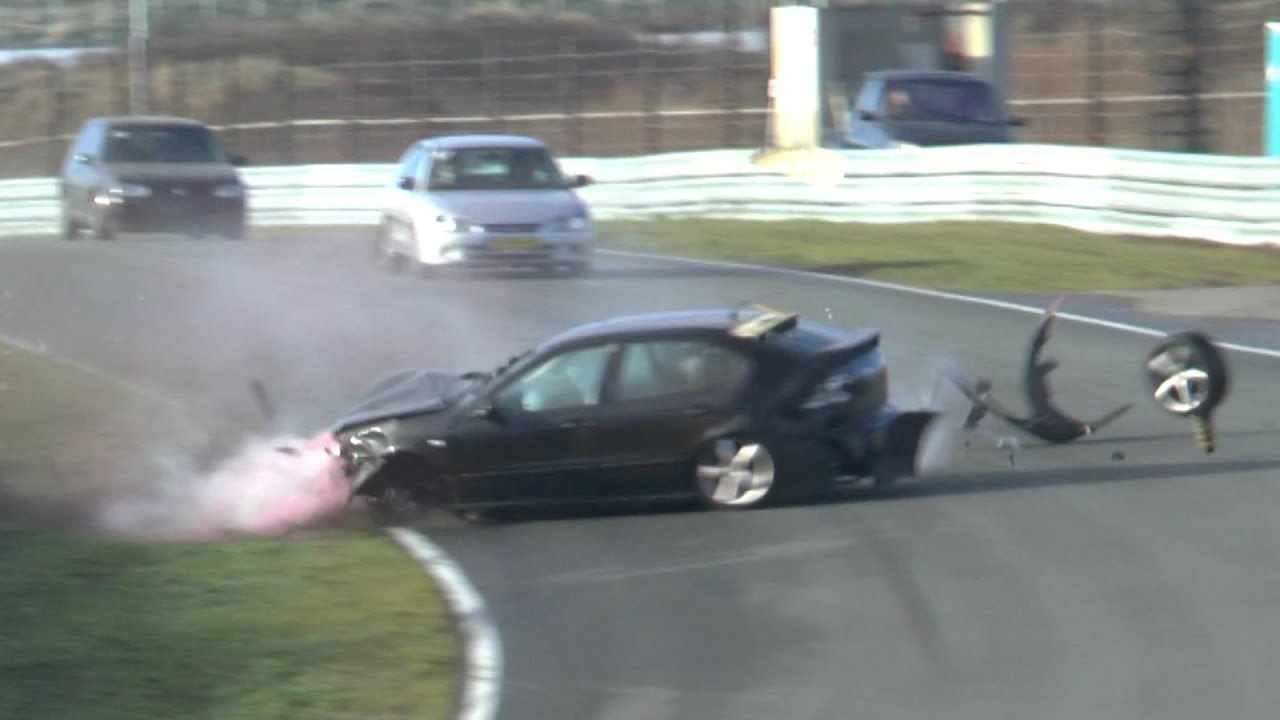 Seat Leon Big Crash - Circuit Zandvoort - YouTube