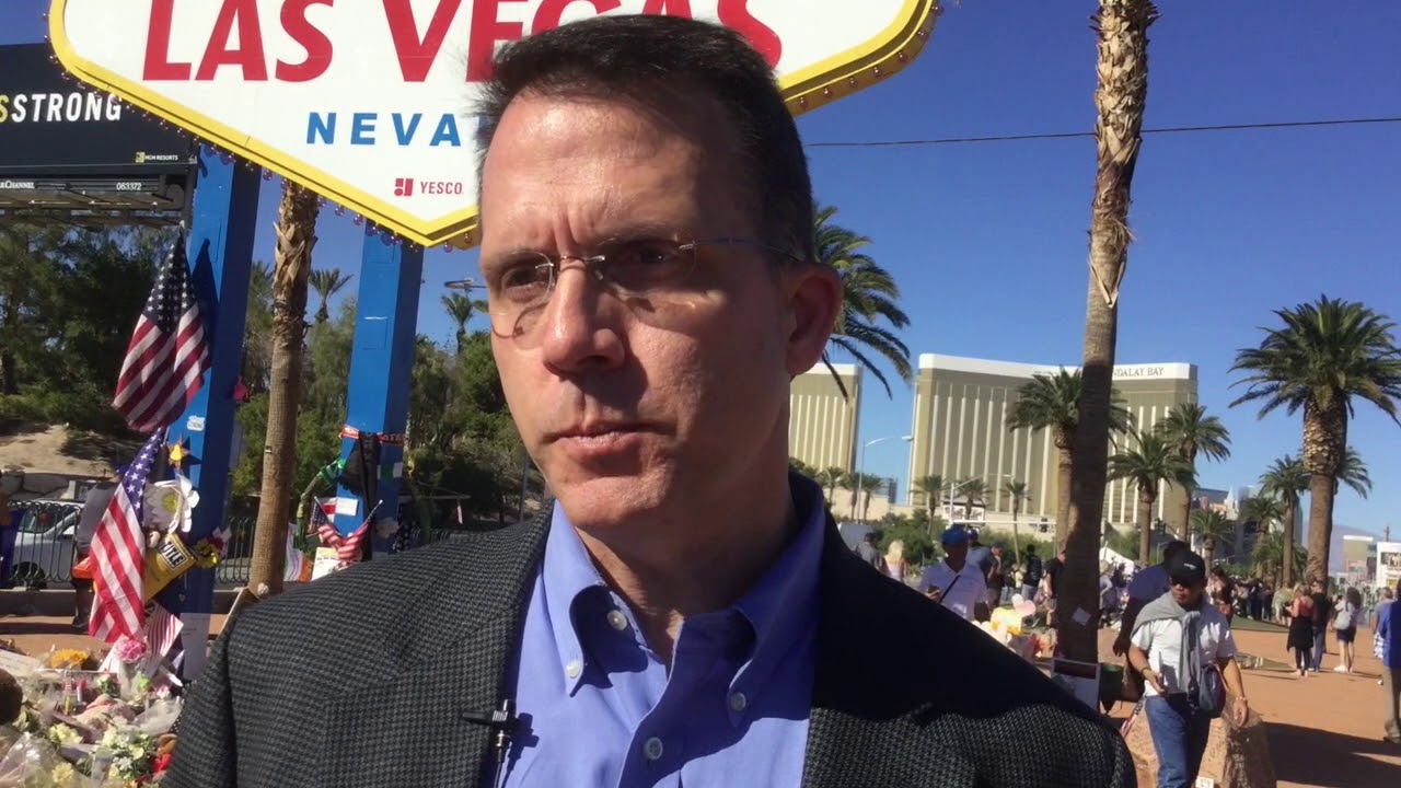 Jeff Dion, victim advocate, helps Las Vegas shooting victims - YouTube