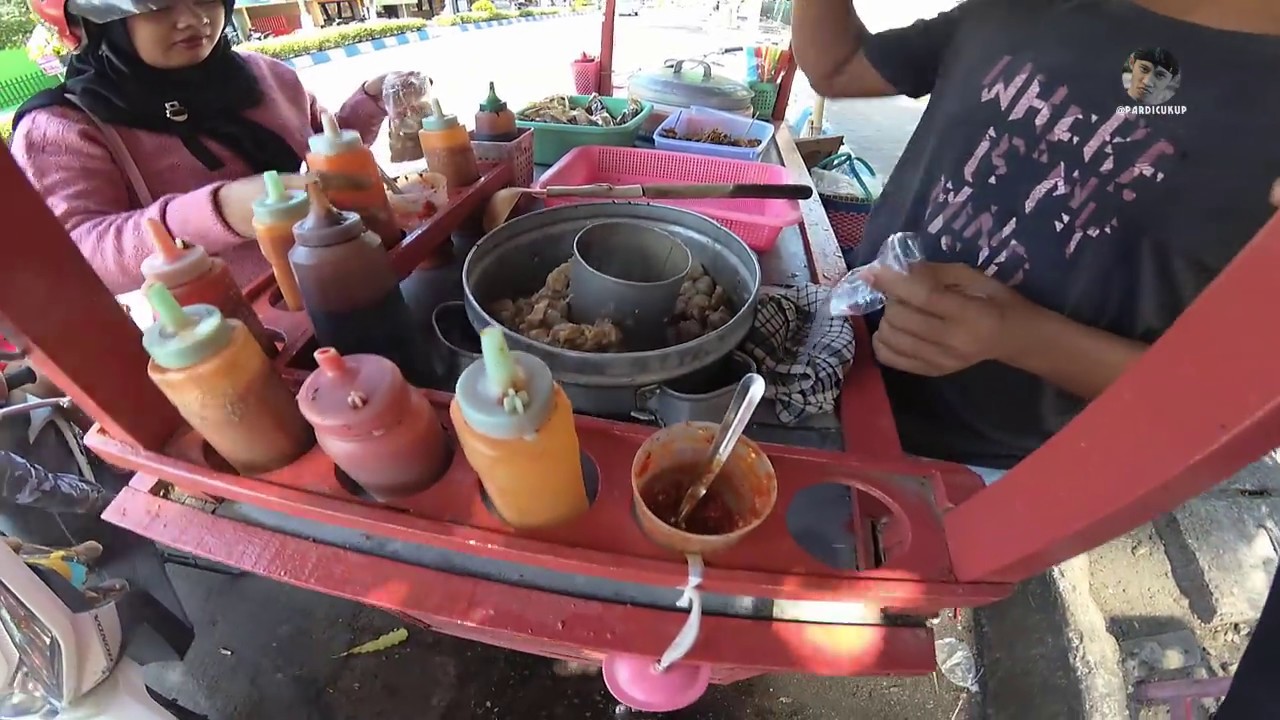 Pentol/cilok legendaris sejak puluhan tahun yang lalu | Indonesian ...