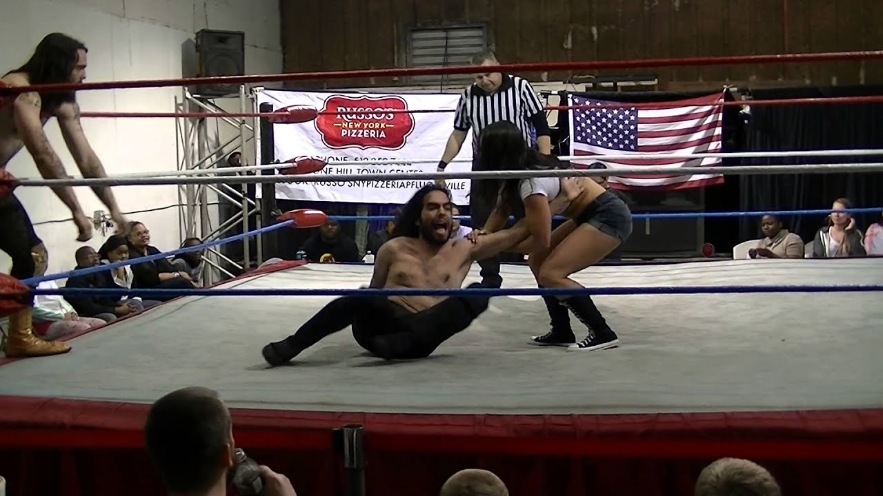 Giovanni Interview & Bombshell/Moret v Allie Kat/Rod - YouTube