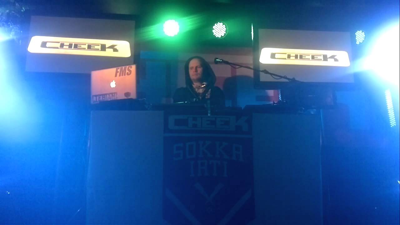 Cheek - Liiga Music + Ne tekee @ Osmantupa 23.3.2013 - YouTube