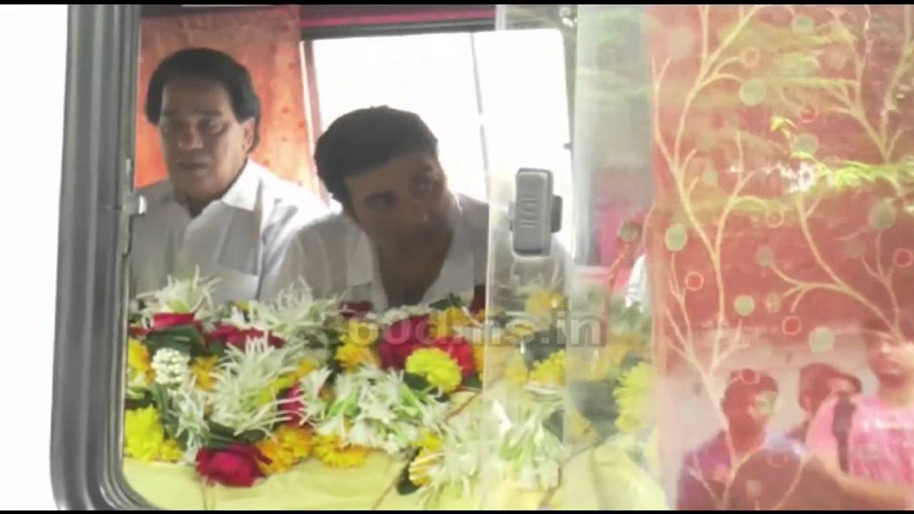 Deol Family Bid Farewell To Veteran Actor Dharmendra's Younger Brother ...