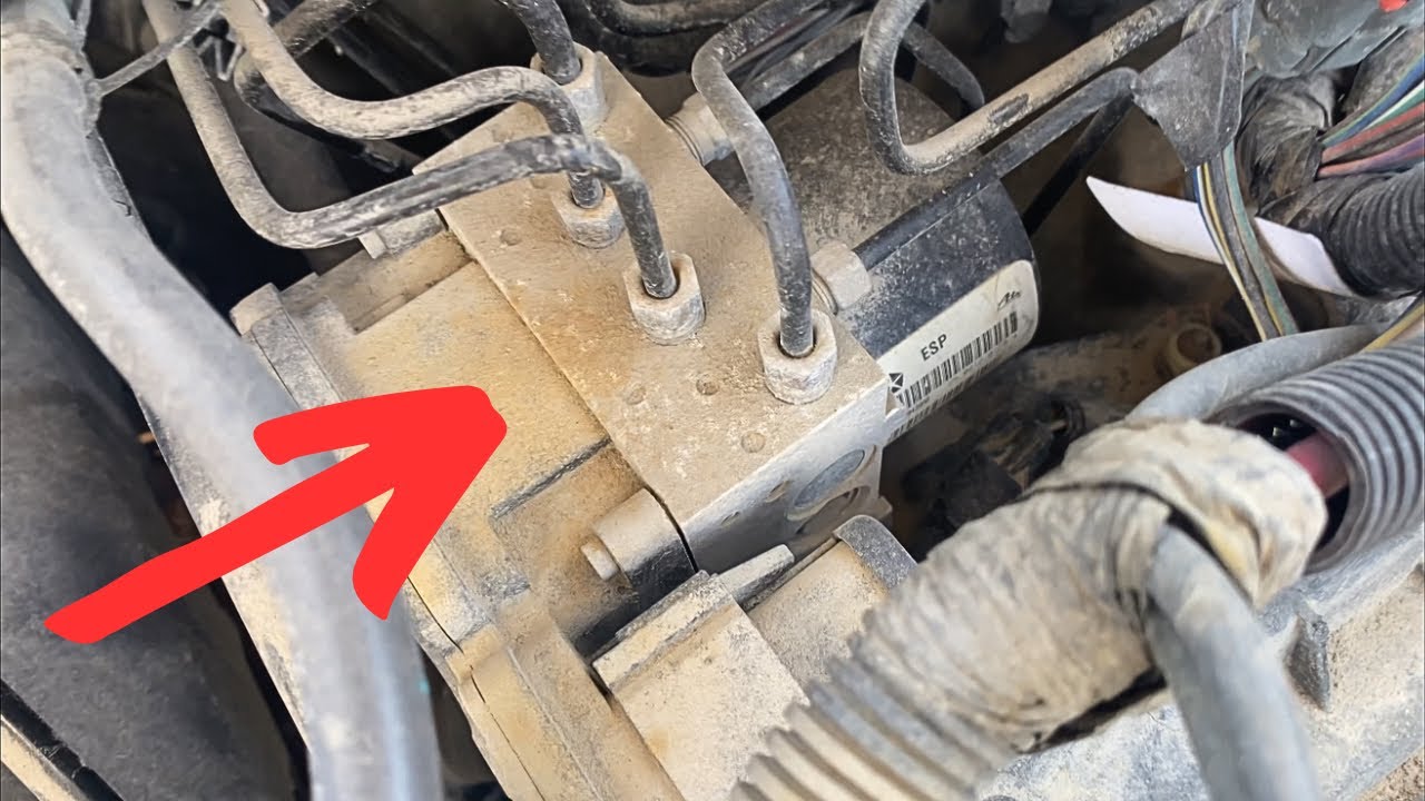 ABS Control Module Jeep Liberty 3.7L 2002-2007 Location and Replacement ...
