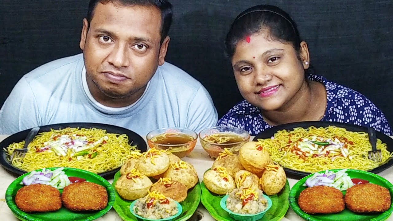 INDIAN STREET FOOD FUCHKA CHICKEN CUTLET CHOWMIN NOODLES EATING ...