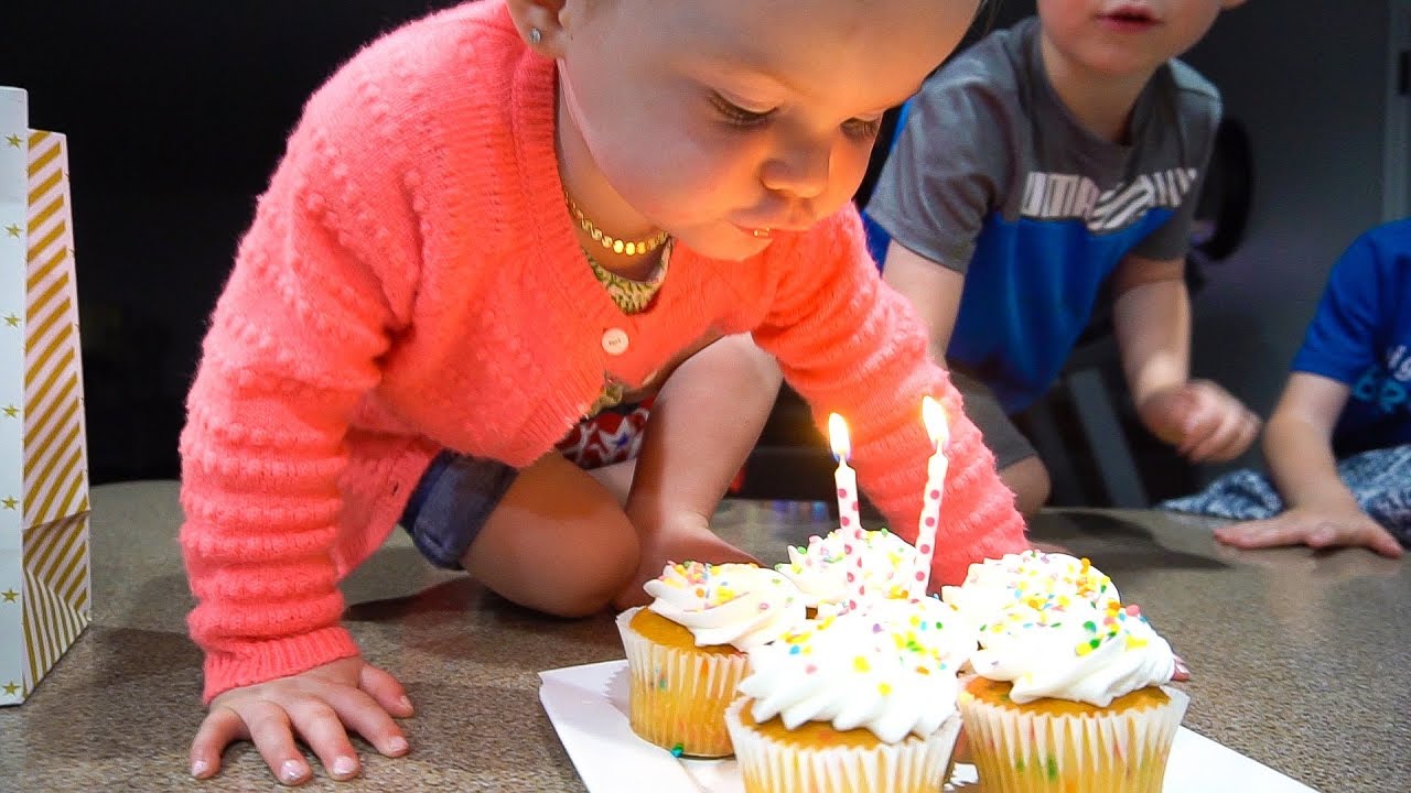 HOW IS SHE TWO ALREADY!!?? Kinlee Turned 2 Today! - YouTube