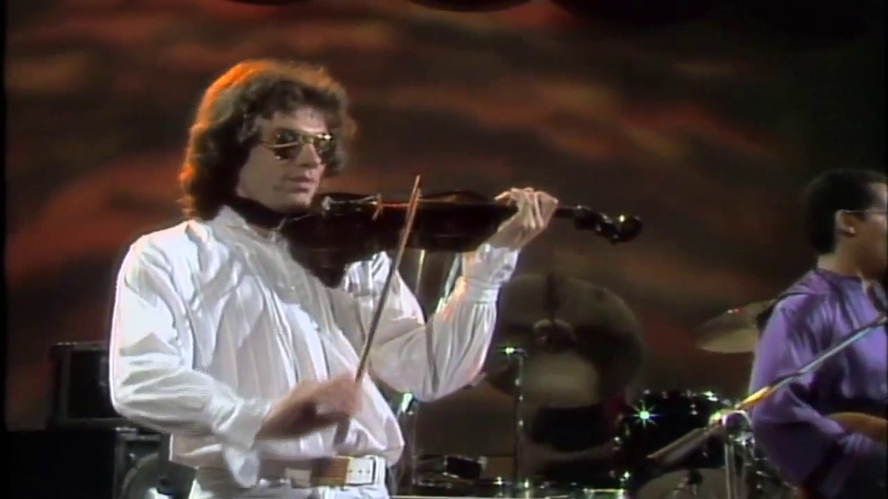 David Bowie - Heroes - YouTube