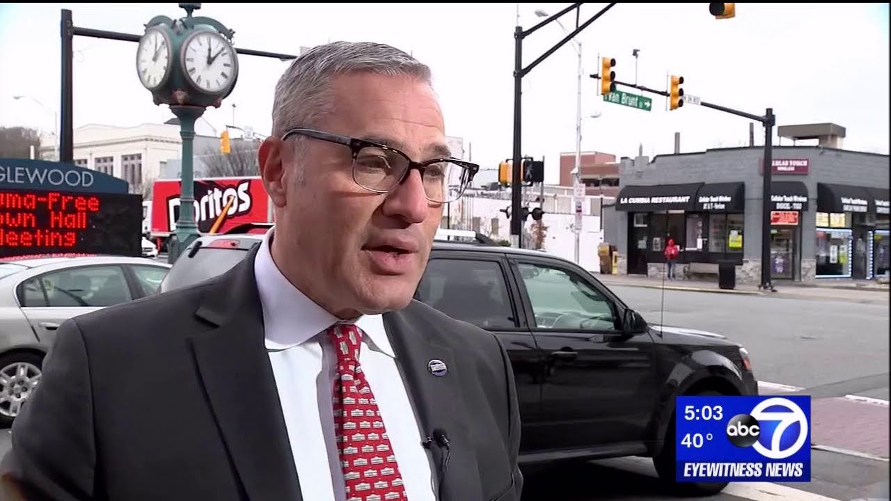 Englewood Mayor Michael Wildes on Coronavirus - YouTube