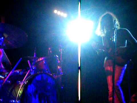 The Entrance Band - Silence On A Crowded Train Live @ The Troubadour ...