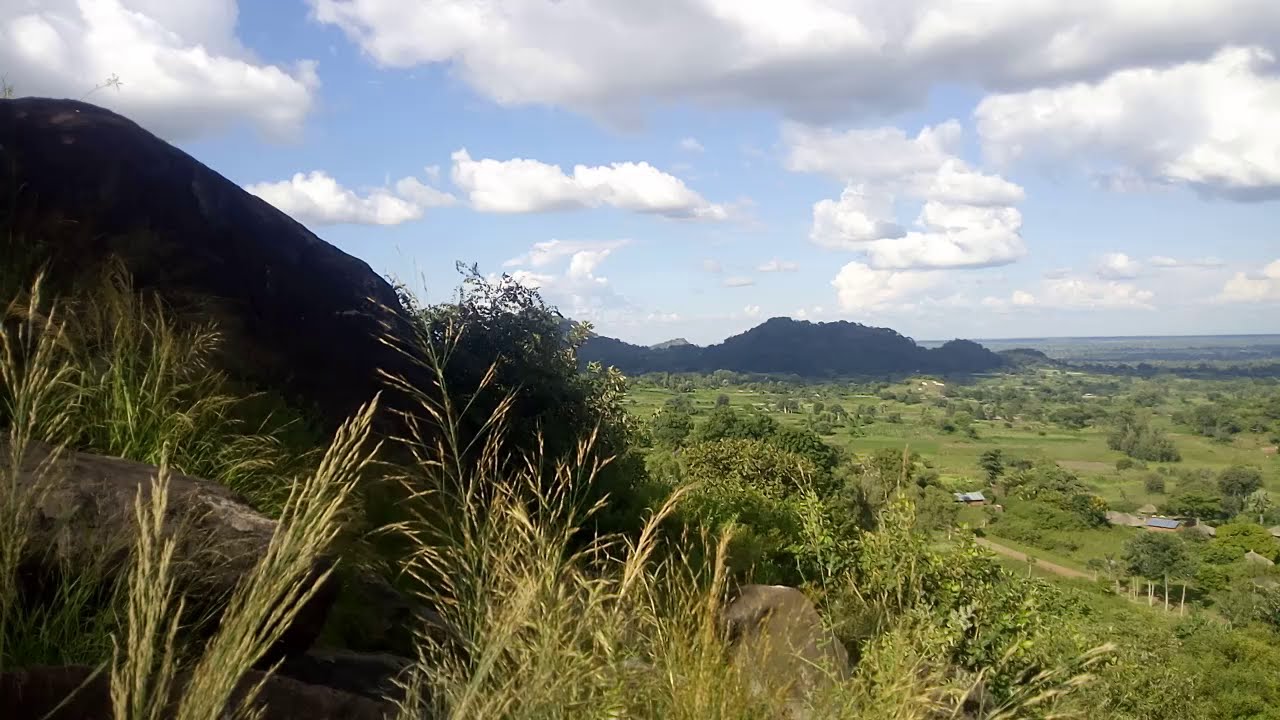 Uganda rural areas #yumbe - YouTube