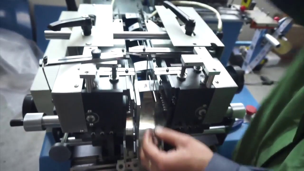 How to exchange End folding and Centre folding tool for Label Cutting ...