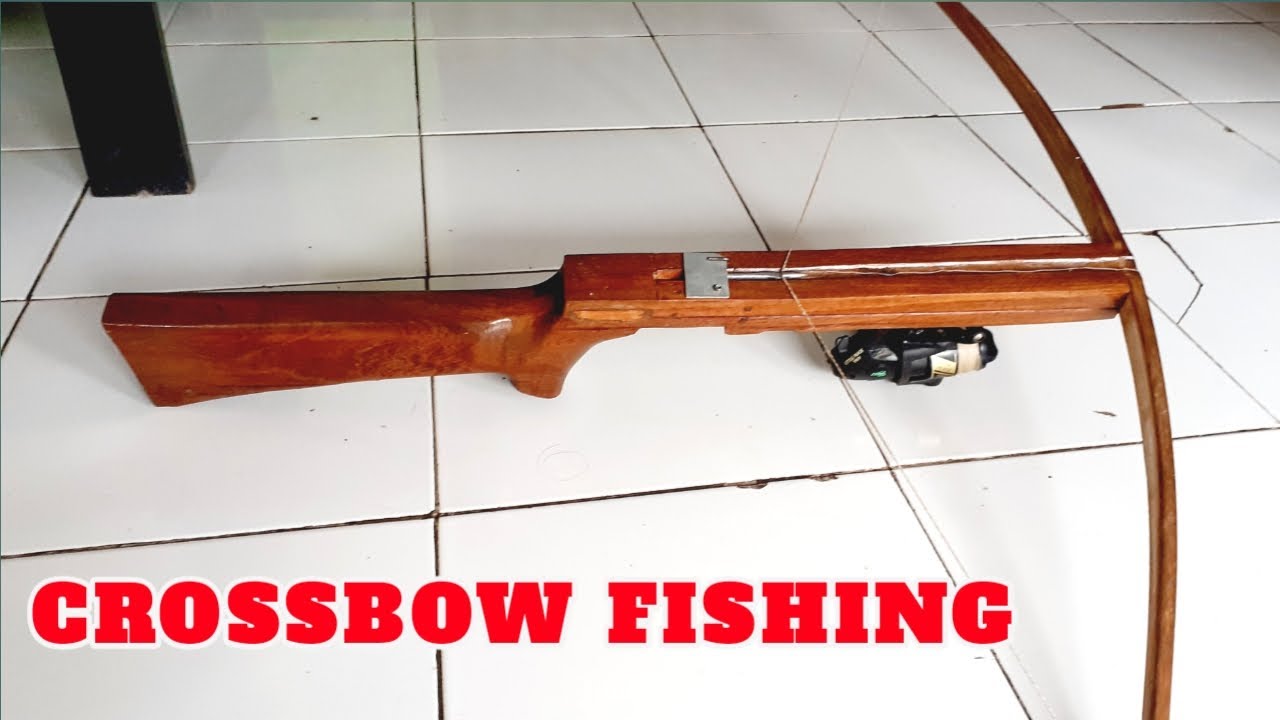 Crossbow fishing panah ikan - YouTube