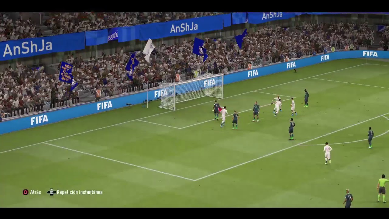 Probando Schar y Smalling fu champions sbc fifa 20 PS4 - YouTube
