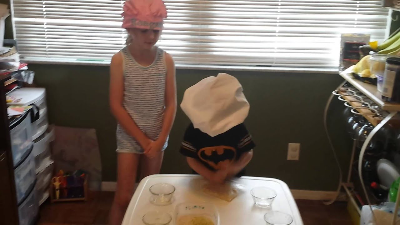Cooking with Reagan and Jackson - YouTube