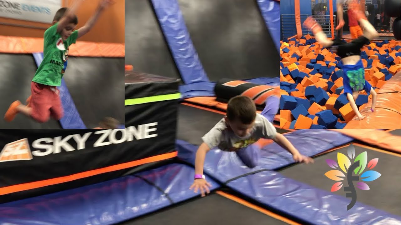 Family Fun at Sky Zone! Jumpin' Jumpin'! - YouTube