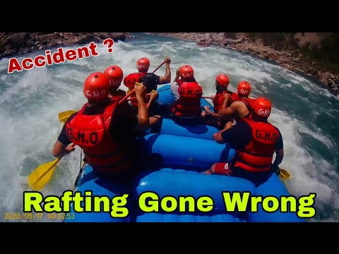 River Rafting Gone Wrong in Rishikesh *Accident* - YouTube