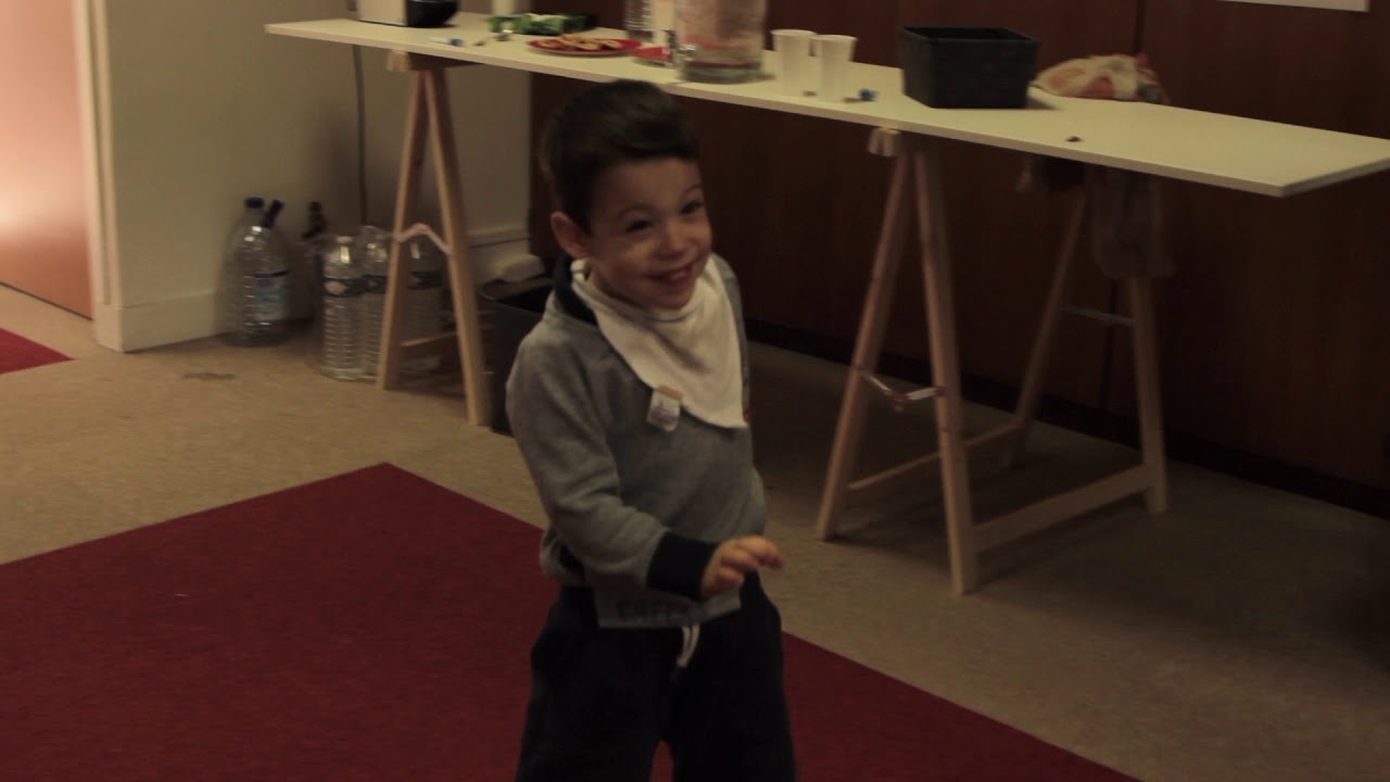 Anat Baniel Method Neuromovement Lara Gillease - YouTube