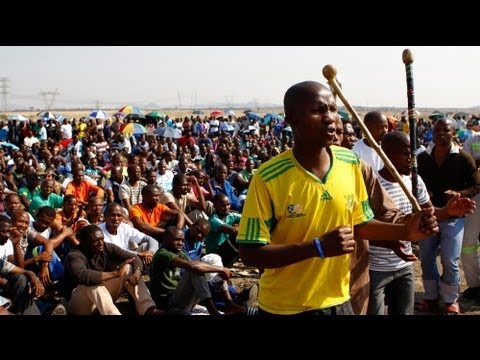Greve devam Güney Afrikalı madencilere hükümetten uyarı